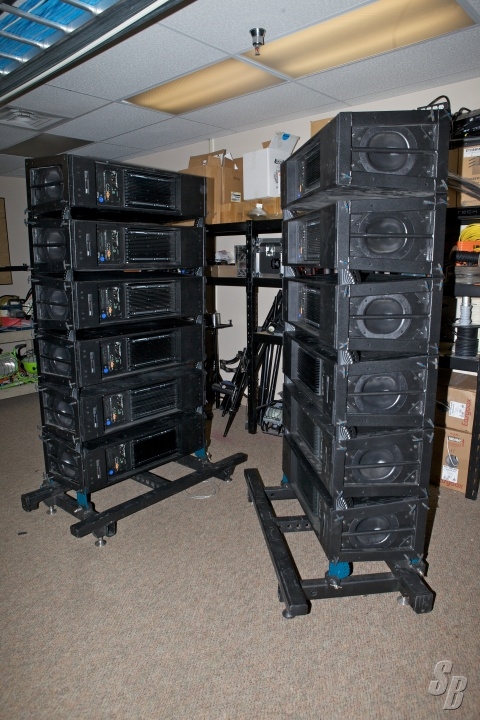 Listing - 12 MEYER SOUND M2D SPEAKERS WITH 2 FLYBARS - Detail ...