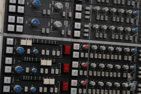 Listing - SSL 4000E W/ G COMPUTER AND 2 PSU - Detail - CONSOLE ...