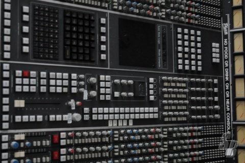 Listing - SSL 4000E W/ G COMPUTER AND 2 PSU - Detail - CONSOLE ...