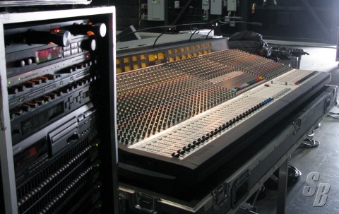 Listing - SOUNDCRAFT SERIES 5 MONITOR CONSOLE - Detail - CONSOLE ...