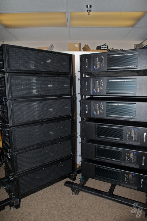 Listing - 12 MEYER SOUND M2D SPEAKERS WITH 2 FLYBARS - Detail ...