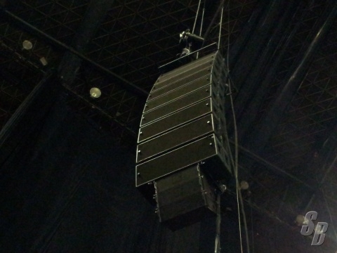 Listing - 16 V-DOSC WITH COVERS AND DOLLIES - Detail - SPEAKERS/LINE ...