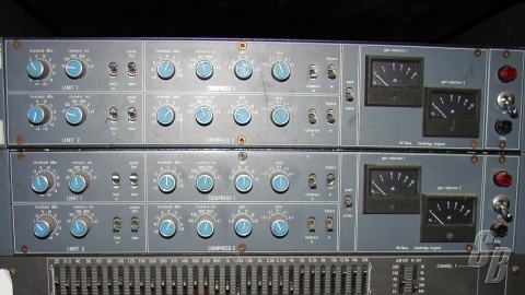 Listing - EARLY NEVE 33609 - Detail - PROCESSING - SoundBroker.com