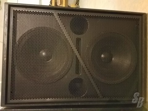 Listing - MEYER SOUND 650-P DUAL 18" POWERED SUBWOOFER - Detail ...