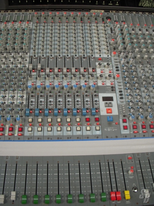 Listing - AMEK RECALL 56 BY LANGLEY - Detail - CONSOLE/DIGITAL ...