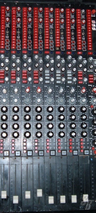 Listing - TWO (2) MCI JH-416 CONSOLES - 24 TRACK - NEEDS RESTORATION ...