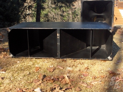 Listing - W-BIN,SINGLE 18" - Detail - SPEAKERS/SUBWOOFER - SoundBroker.com