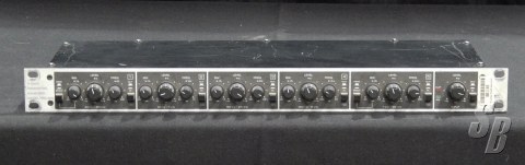 Listing - BEHRINGER 5 BAND PARAMETRIC EQUALIZER PEQ 305 - Detail ...