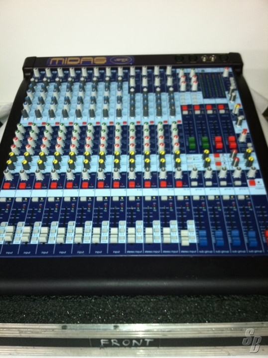 Listing - MIDAS VERONA 160 MIXING CONSOLE W/ ROAD CASE - Detail ...