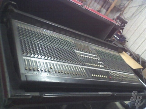 Listing - YAMAHA PM3000-40 CENTER 2 PS ROAD CASE & EZ TILT - Detail ...