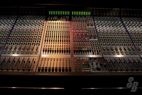 Listing - MIDAS LEGEND 3000/48 CHANNEL MIXING CONSOLE - Detail ...