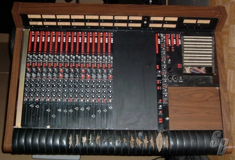 Listing - TWO (2) MCI JH-416 CONSOLES - 24 TRACK - NEEDS RESTORATION ...