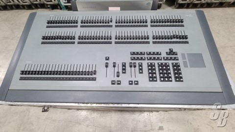 Listing - EXPRESS 48/96 ETC 192 CH CONSOLE WITH CASE - Detail ...