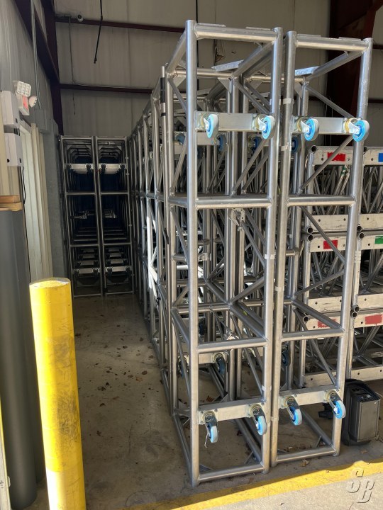 For Sale - (28) TOMCAT 93" SINGLE-HUNG 26"X18.5" PRE-RIG PLATED ...