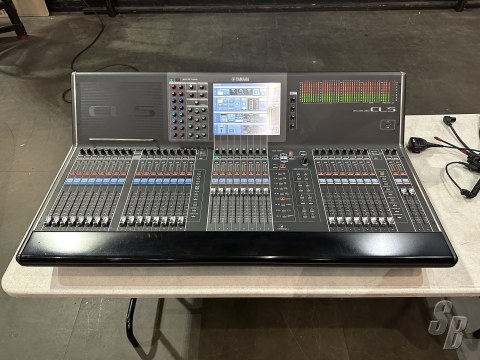 Listing - YAMAHA CL5 MIXING CONSOLE WITH ROAD CASE AND 2 RIO 3224-D'S ...