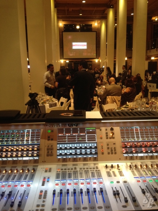 For Sale - SOUNDCRAFT VI4 W/ROADCASE - Listing Detail - SoundBroker.com