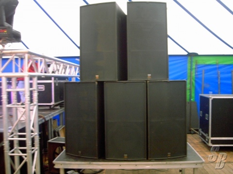 Listing - MARTIN AUDIO W8 + W8S - Detail - PA SYSTEMS - SoundBroker.com