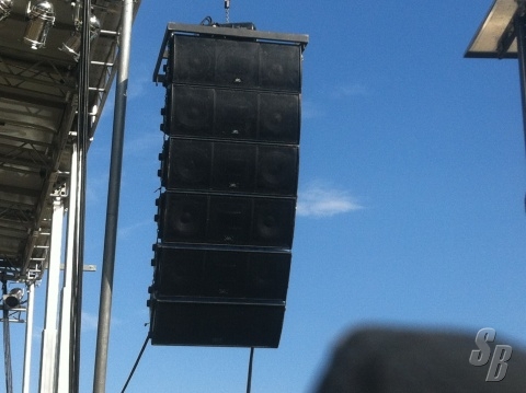 Listing - *INFORMATIONAL LISTING ONLY* VERTICAL ARRAY CONCERT SPEAKER ...