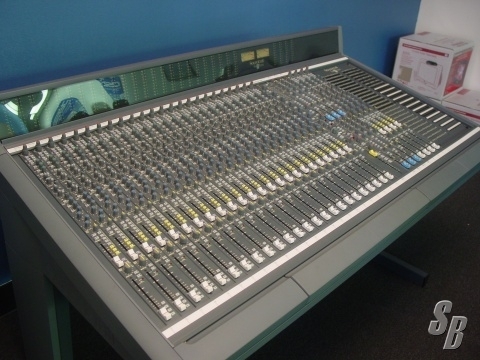Listing - SOUNDCRAFT SAPPHYRE CONSOLE (YOM: 1996) - Detail - CONSOLE ...